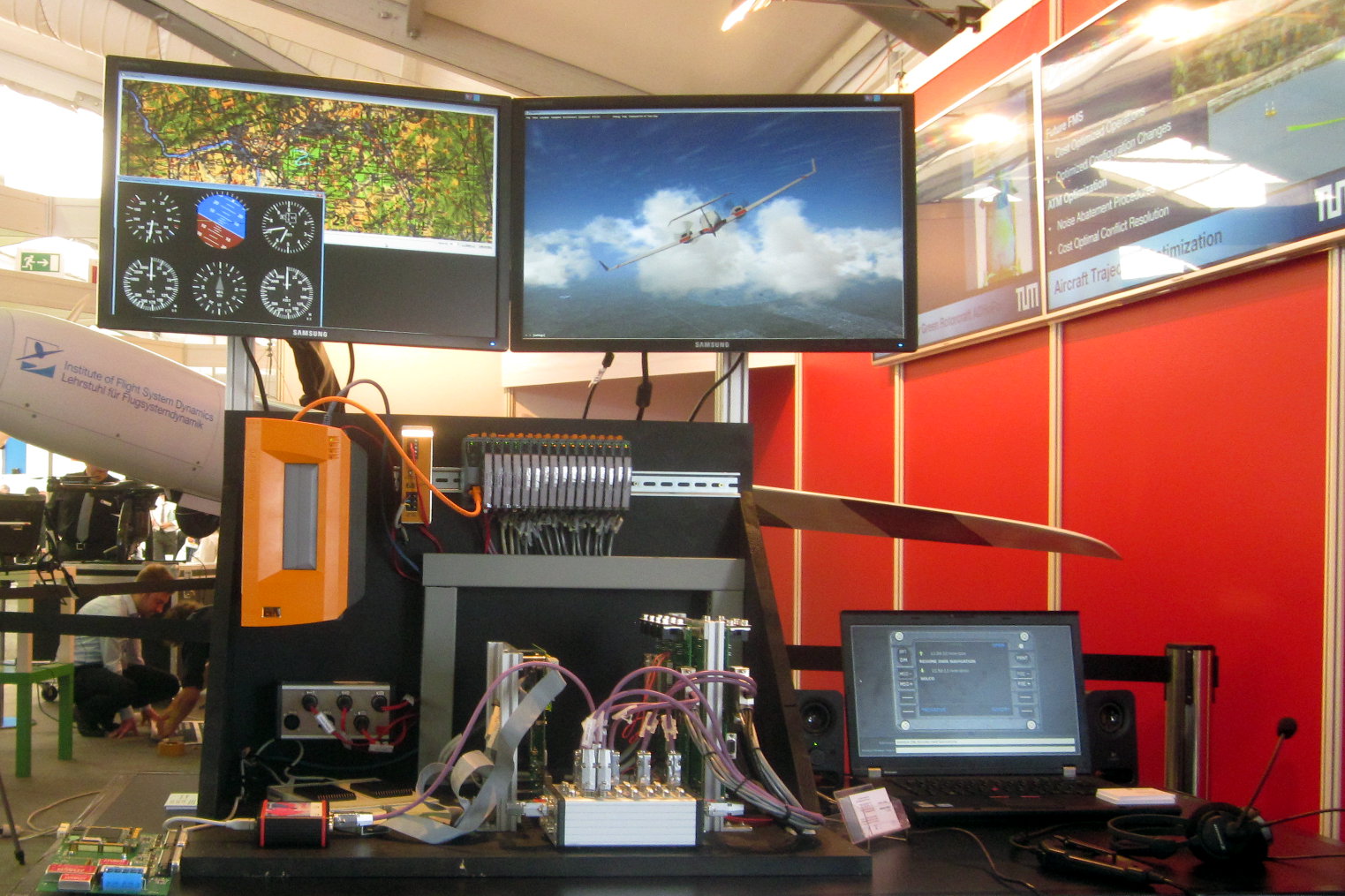 Infrastructure | TUM – Institute of Flight System Dynamics